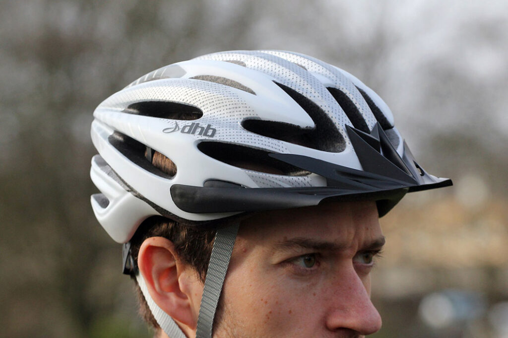 dhb iOn Cycle Helmet - Cycling News | Bike Reviews | road.cc