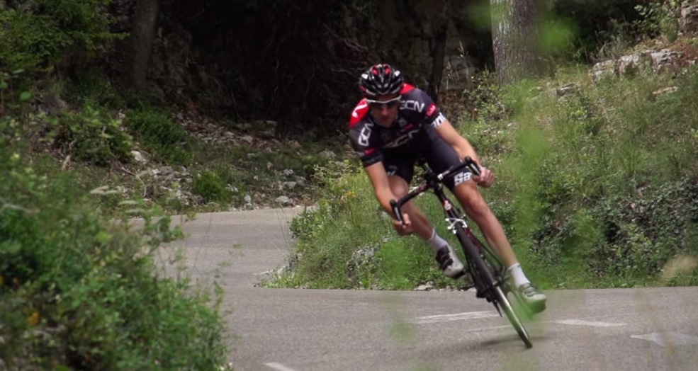 Video: How to improve your cornering - Cycling News | Bike Reviews ...