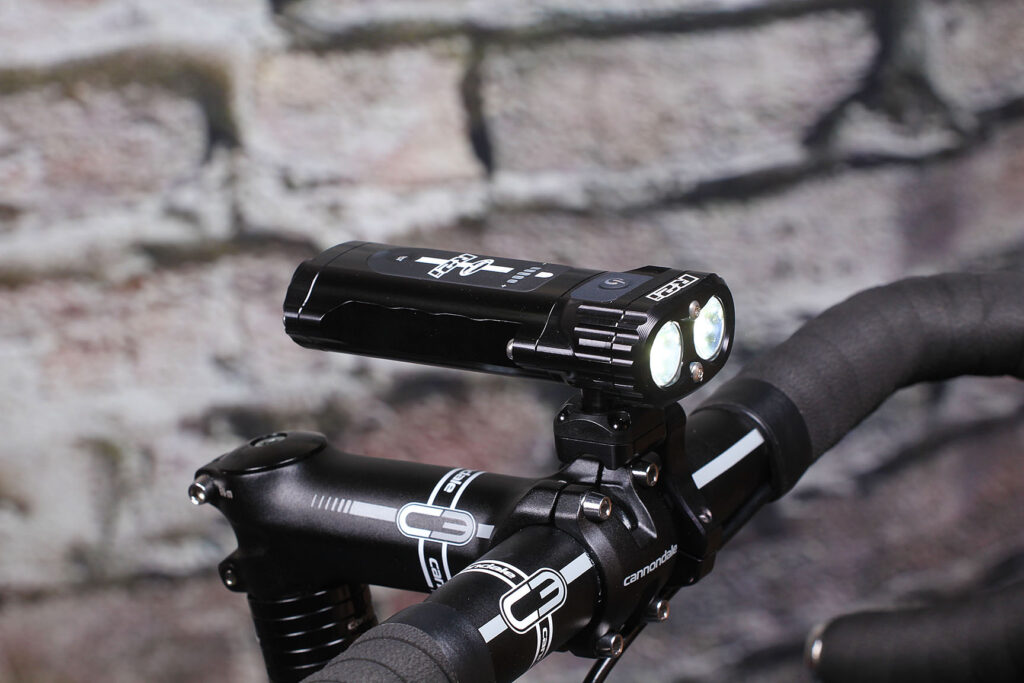 Hope R2i front light - Cycling News | Bike Reviews | road.cc