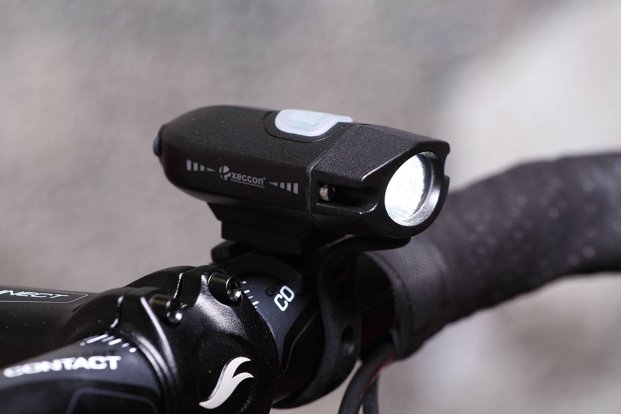 Xeccon Link 300 front light - Cycling News | Bike Reviews | road.cc