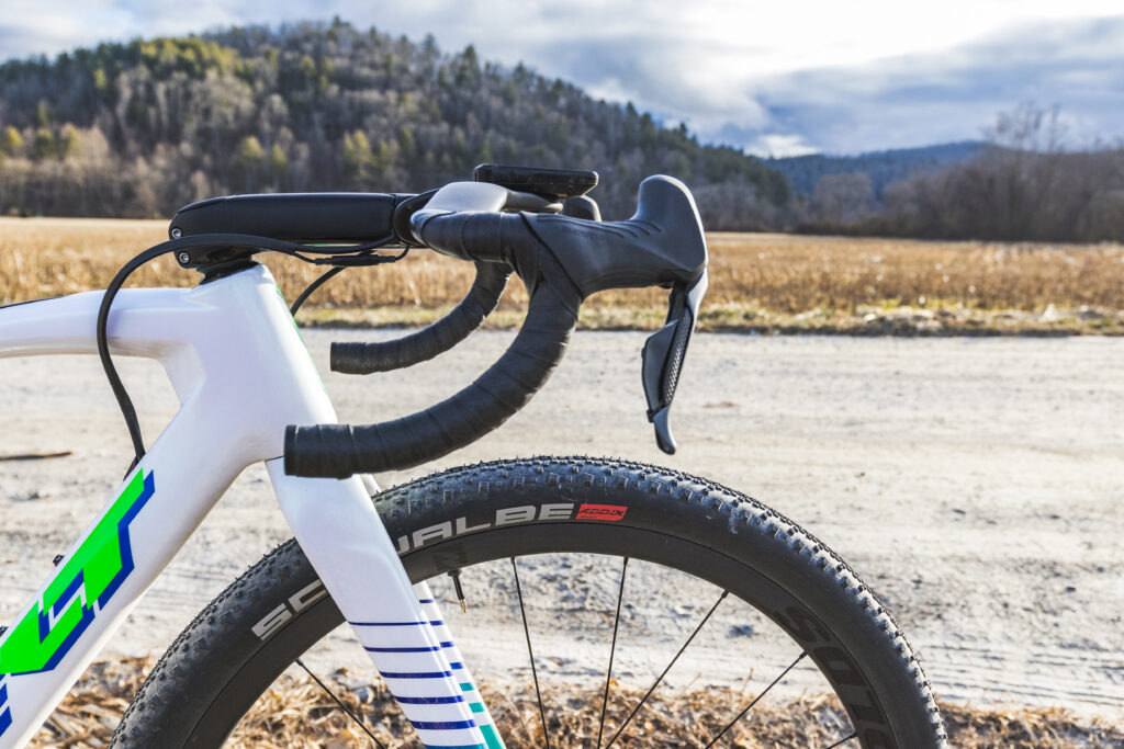 Dylan Johnson's Felt Breed Carbon — a controversial gravel race bike ...
