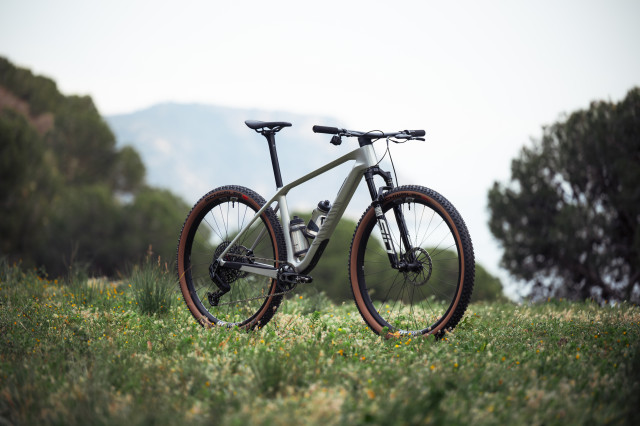 Canyon's Exceed cross-country hardtail gets an updated geometry and new ...