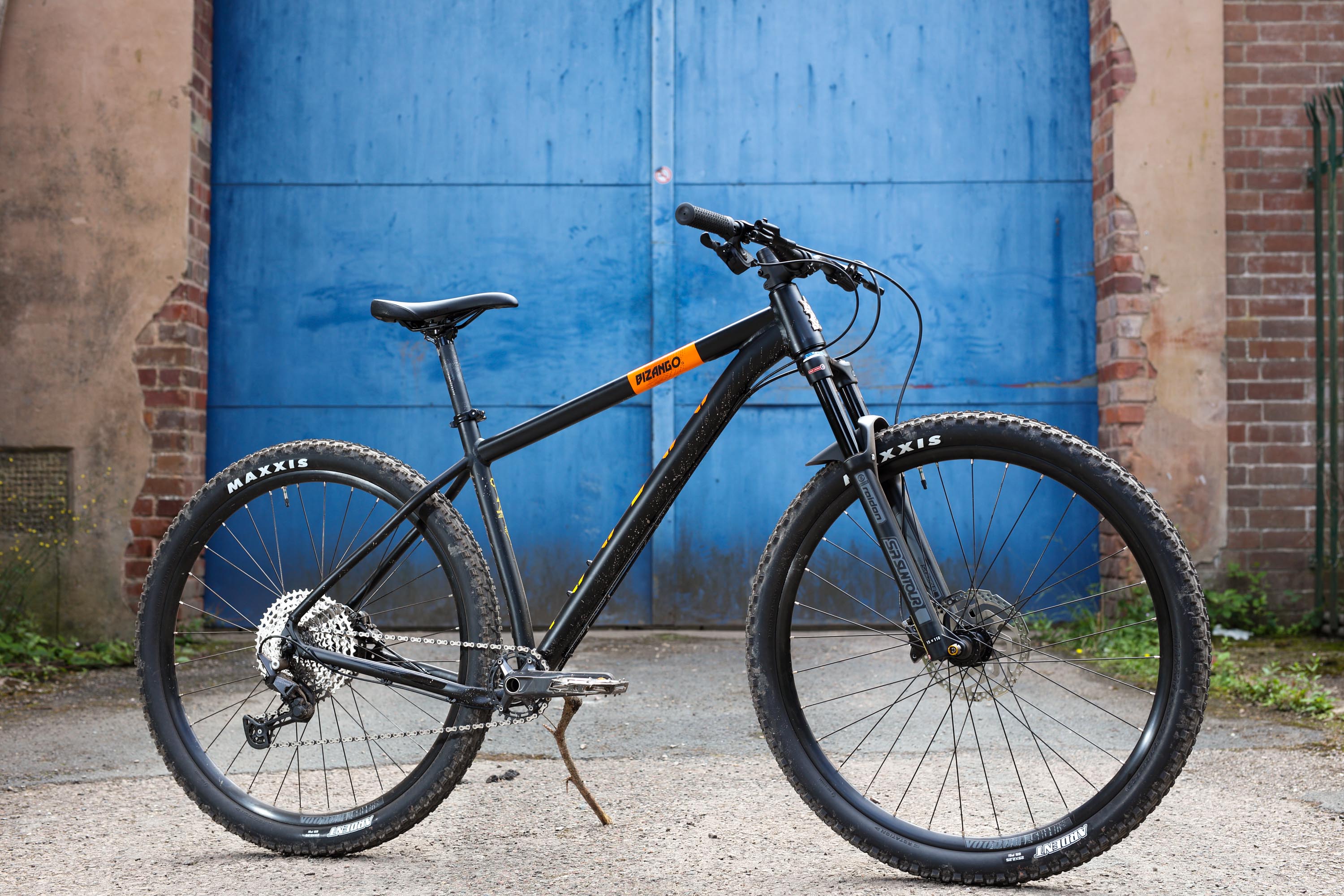 First Ride: 2022 Voodoo Bizango - The brand's new flagship hardtail ...