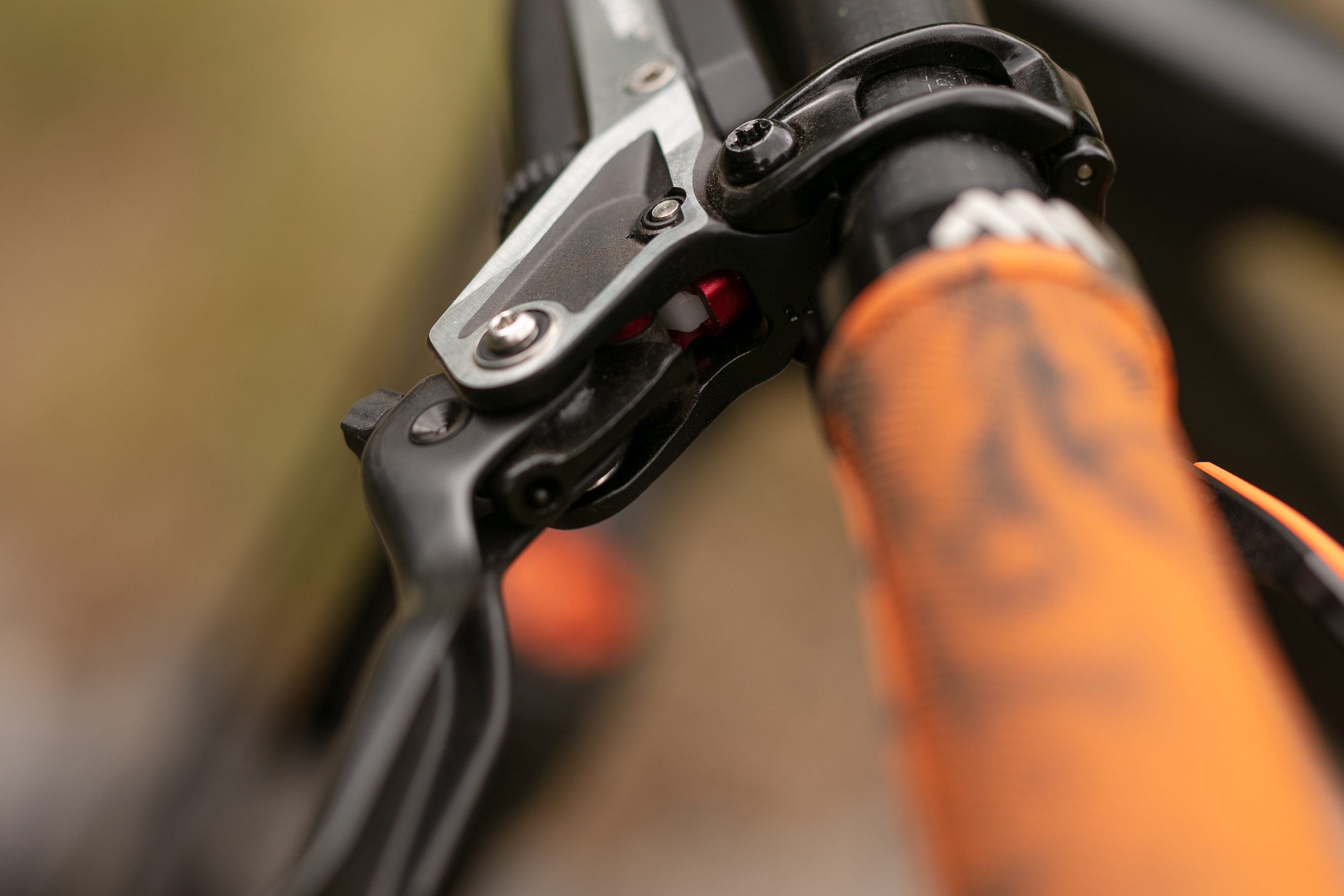 SRAM Code Ultimate Stealth brake review - Cycling News | off-road.cc