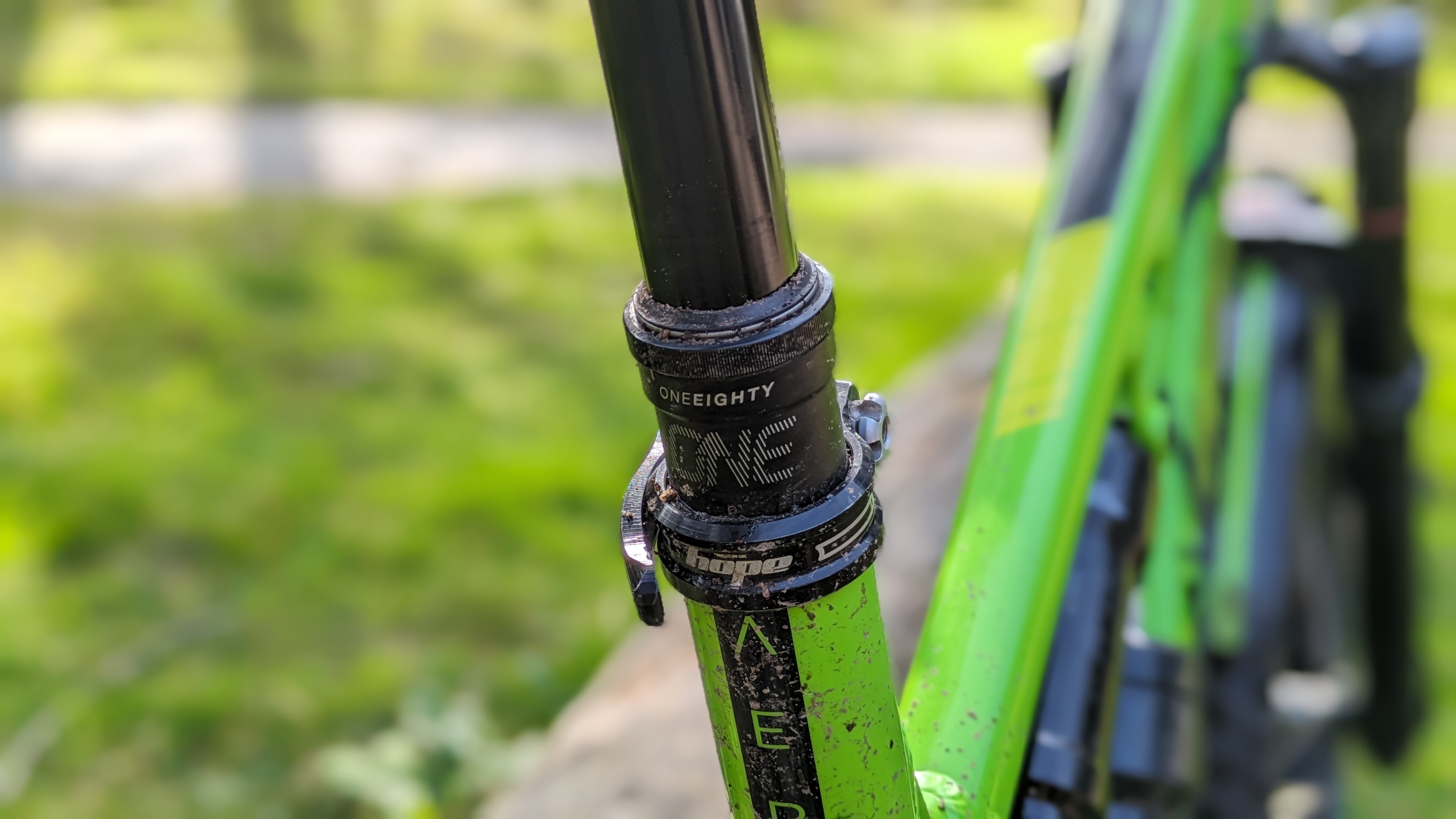 OneUp Components V2 Dropper Post review - Cycling News | off-road.cc