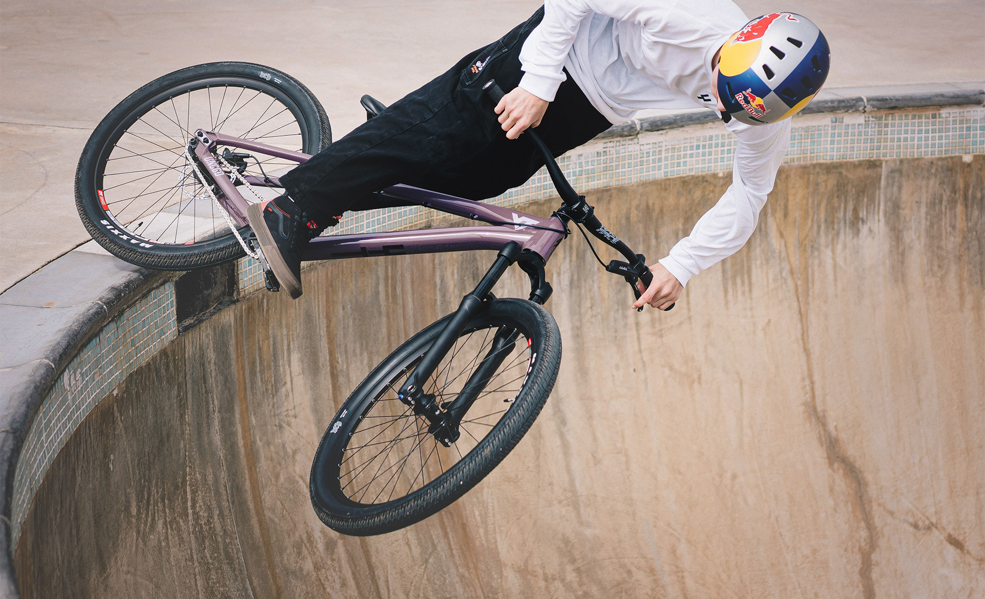 The YT Industries Dirtlove dirt jump bike evolves for 2024 - Cycling ...