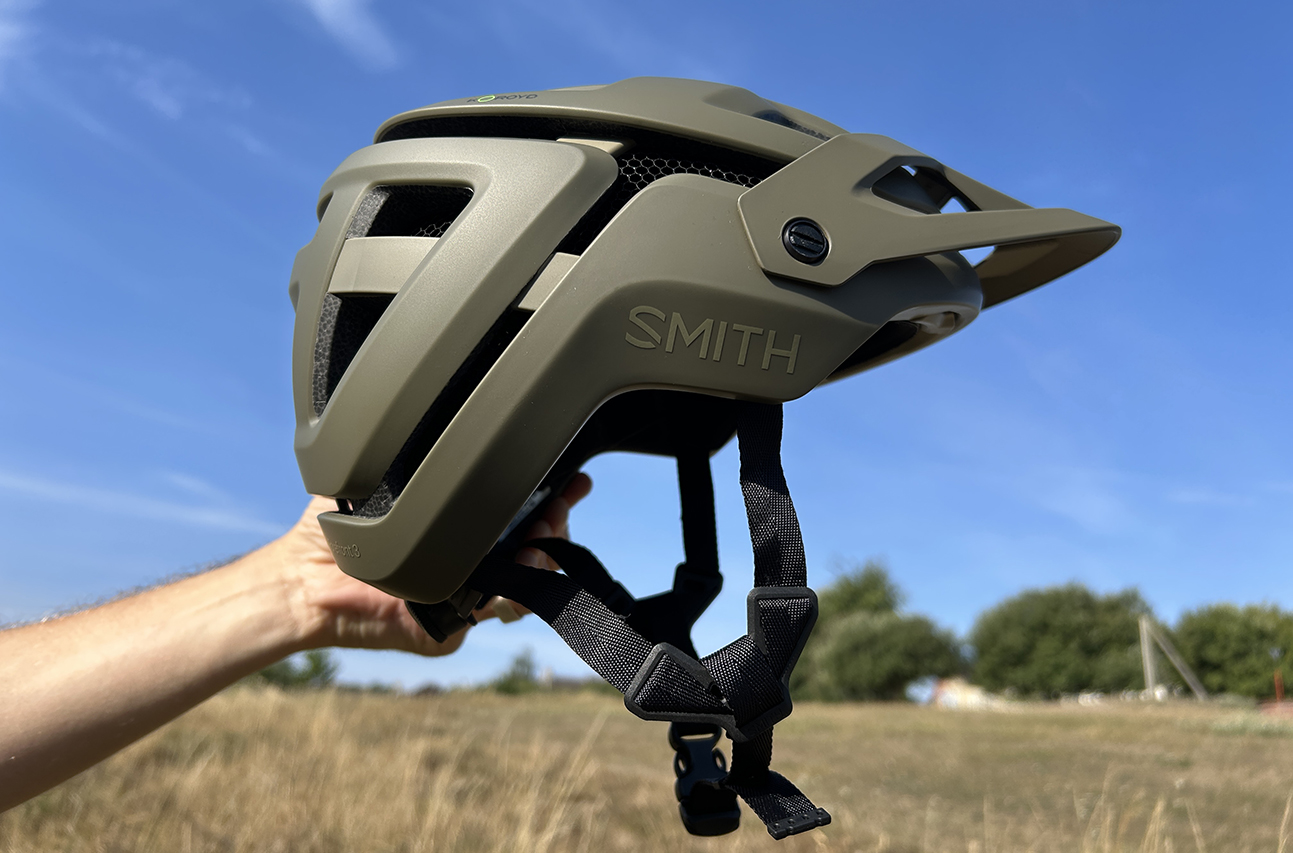 Smith Forefront 3 helmet review - Cycling News | off-road.cc