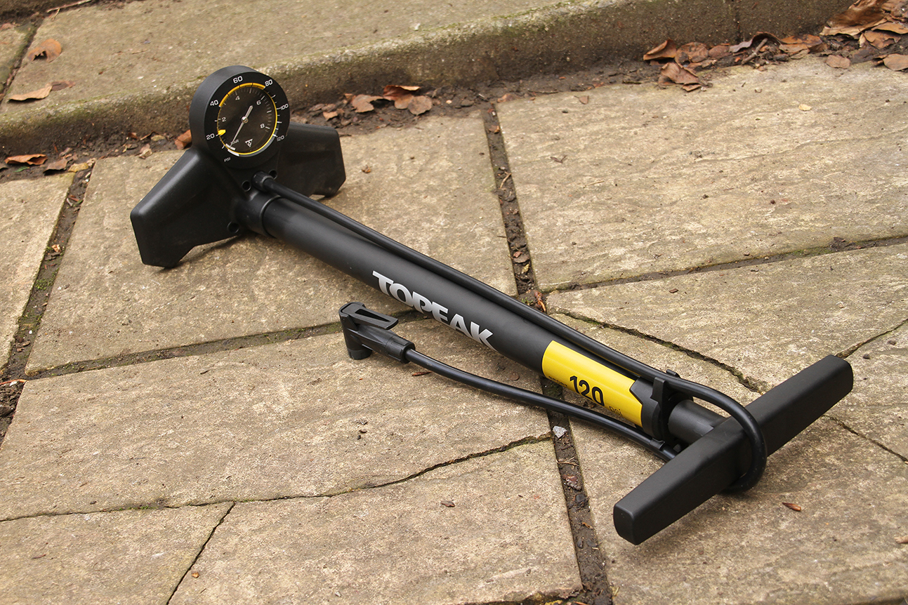 Topeak Joe Blow Sport track pump review - Cycling News | off-road.cc