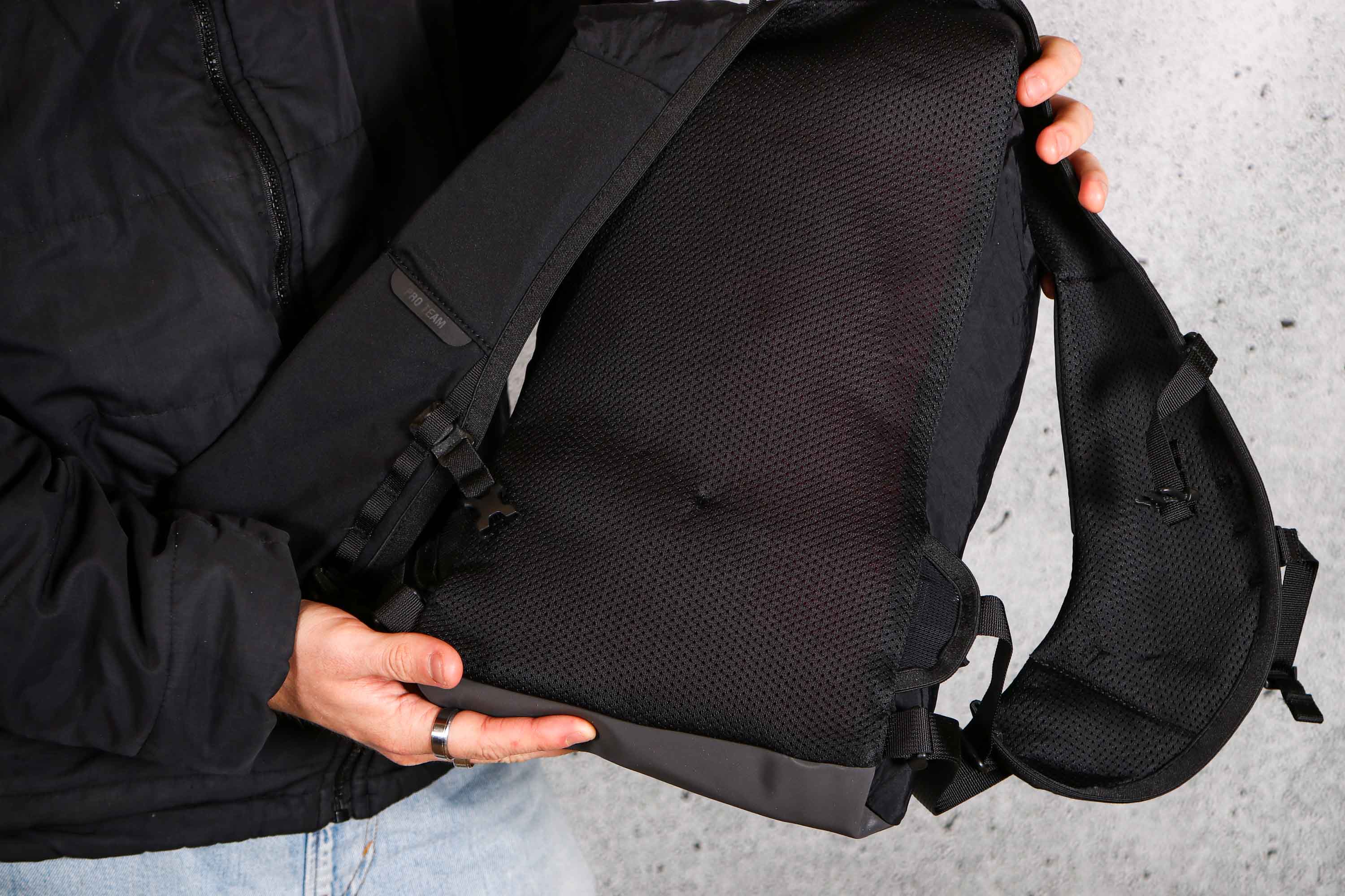 Rapha Pro Team Lightweight Backpack - Cycling News | Bike Reviews | road.cc