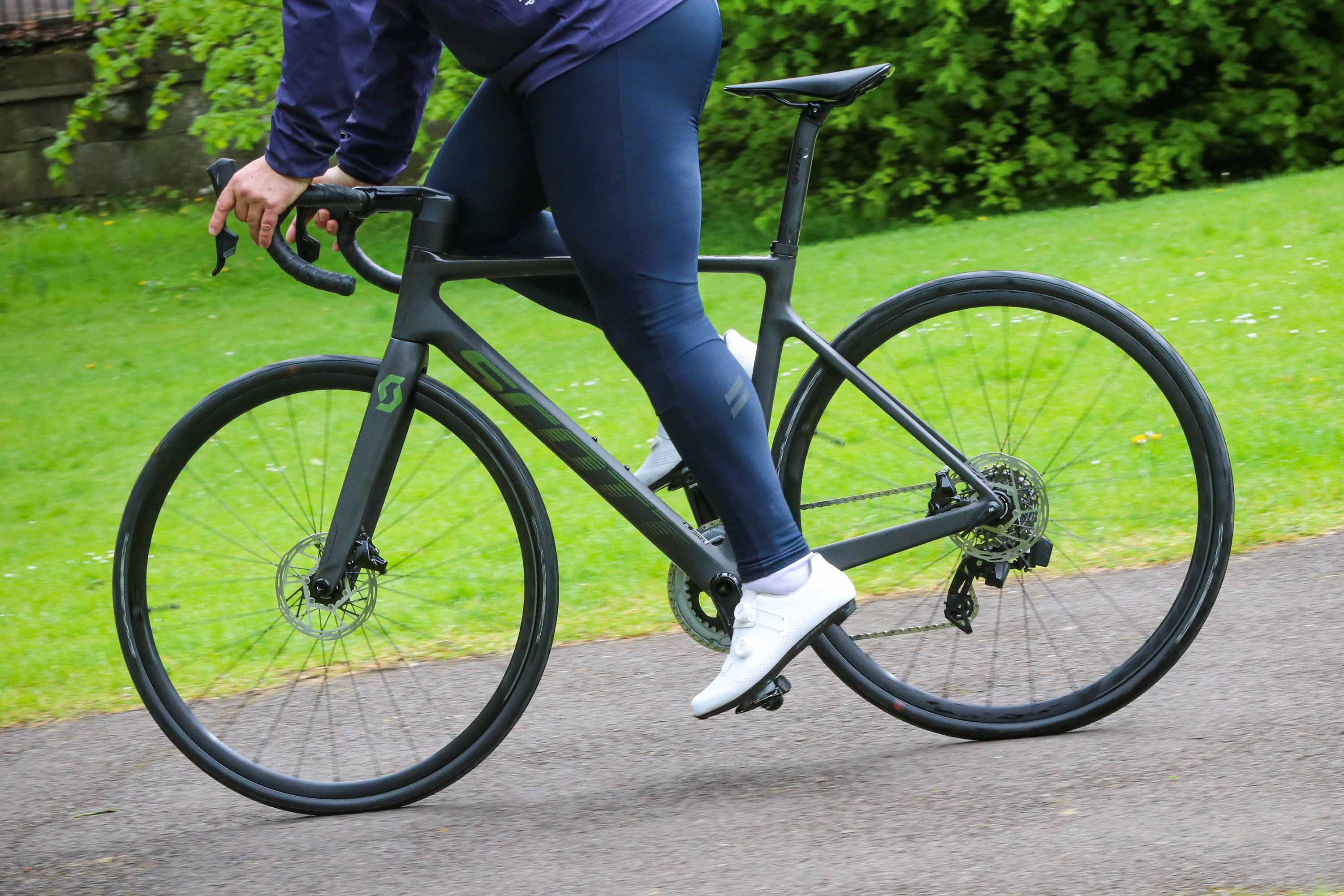 Scott Addict RC 30 2024 - Cycling News | Bike Reviews | road.cc