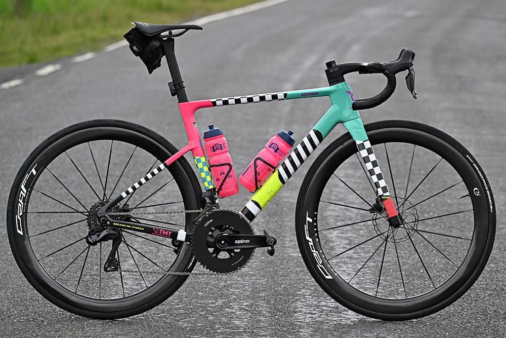 Check out the Chinese bike that Harry Hudson rode to World Champs gold ...