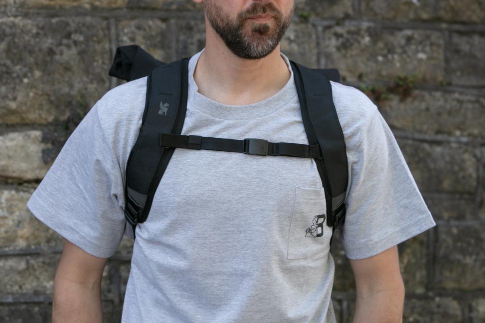 Chrome Industries Yalta 4.0 - Cycling News | Bike Reviews | road.cc