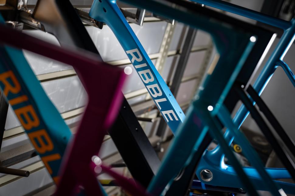 Ribble will now throw in 'Custom Club Colours' on all bikes over £3,000 ...