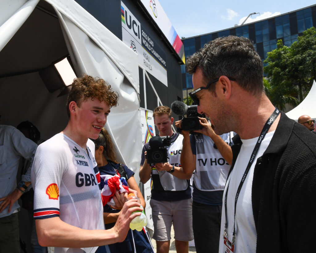 Junior world champion Harry Hudson fractures vertebra in "scary" crash ...